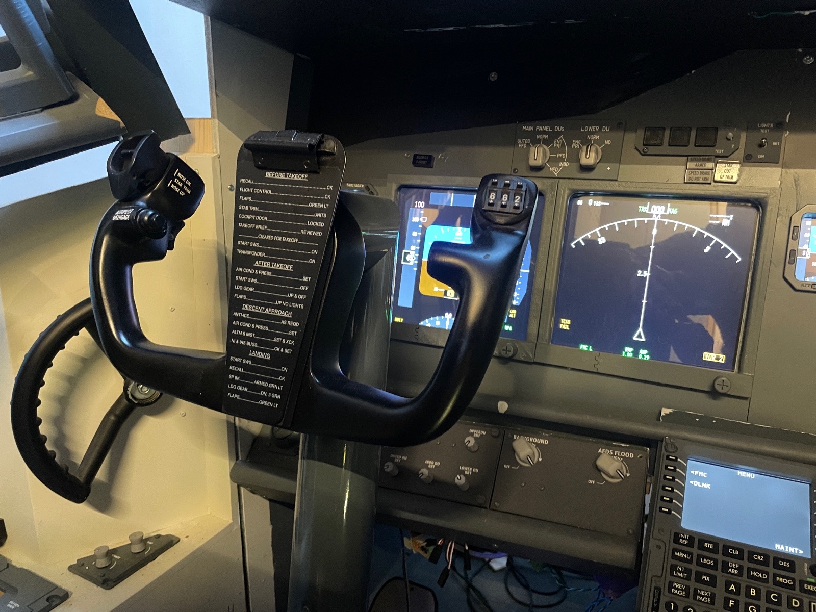 A new Yoke | Build a Boeing